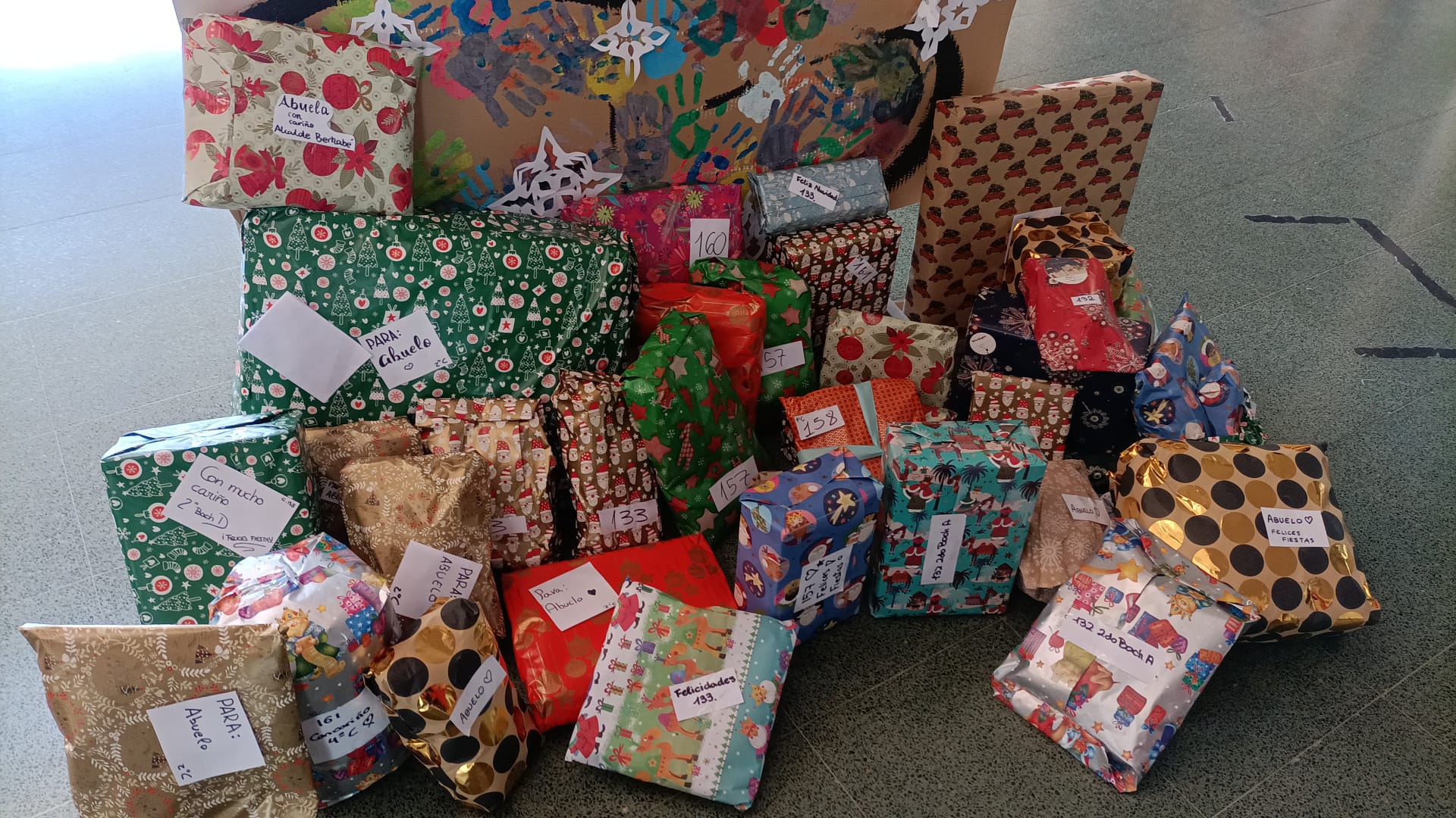 Ningún niño y niña sin Reyes | COPILE | Asociación de Familias ...